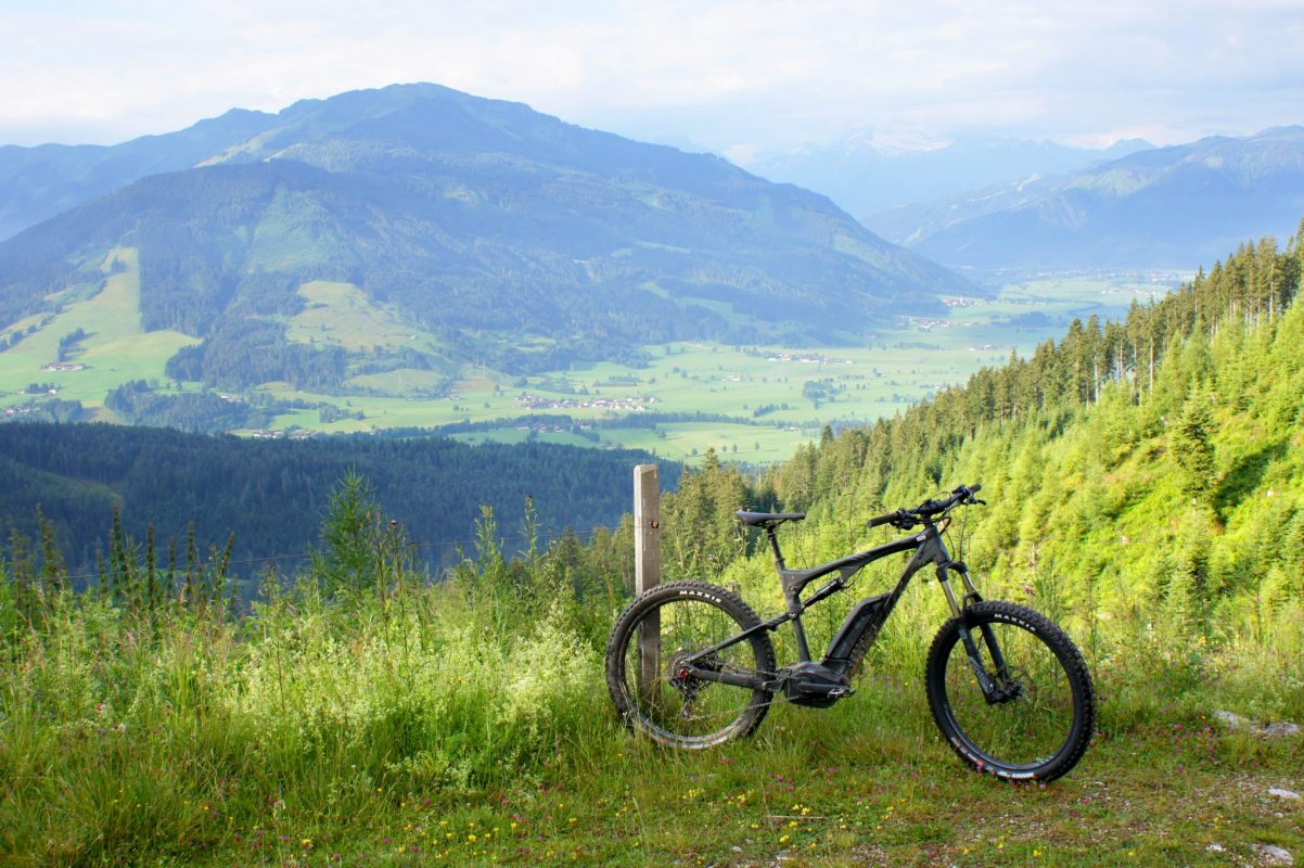 Mit dem E-Mountainbike auf den Berg. Ist das noch Mountainbiken?